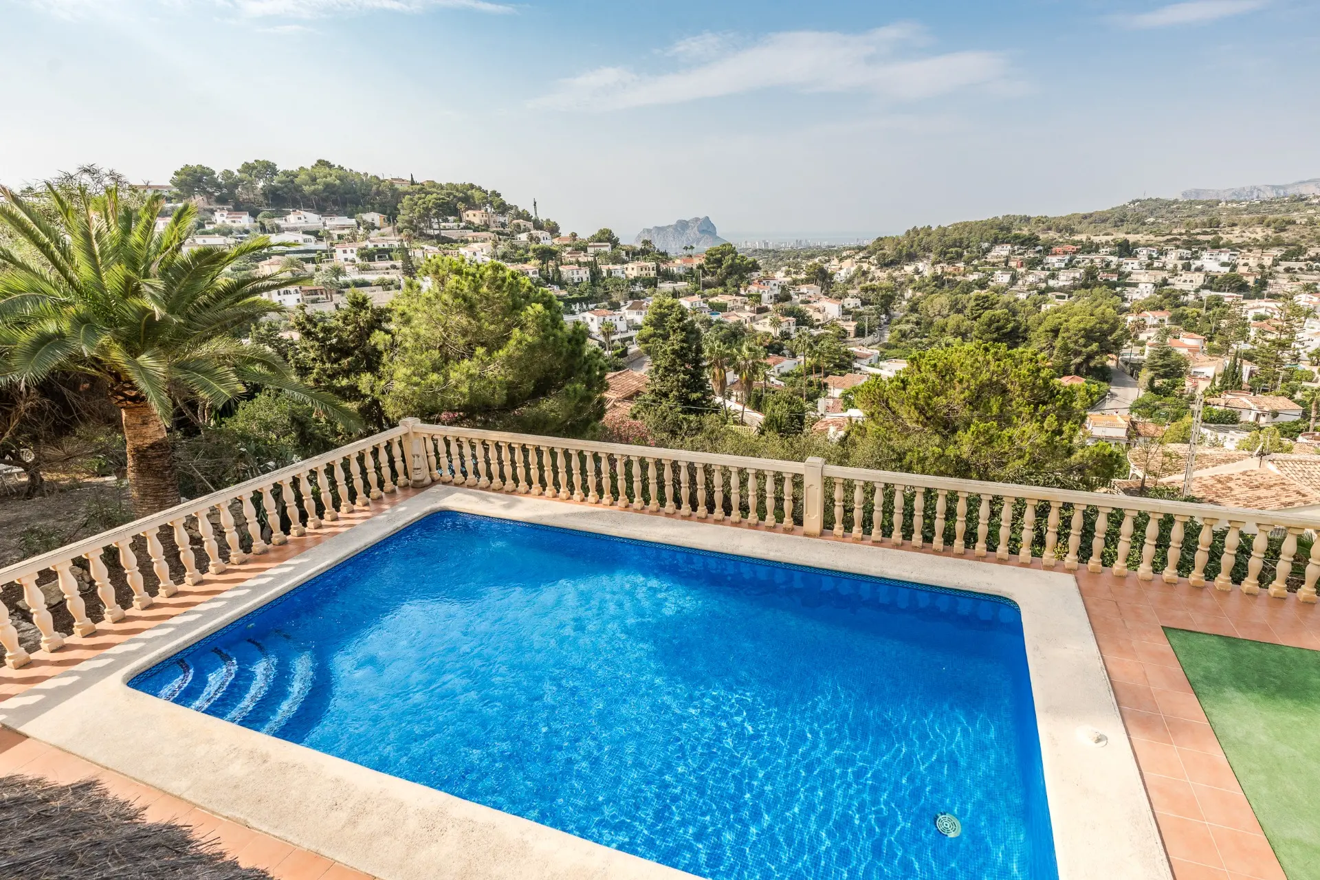 Sea views villa for sale near Moraira, 7 bedroom investment